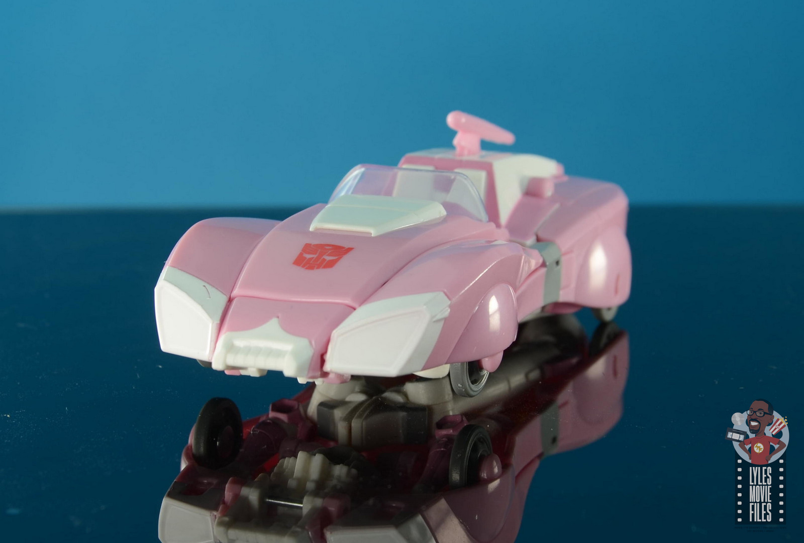 Transformers Studio Series 86 Arcee review - Lyles Movie Files