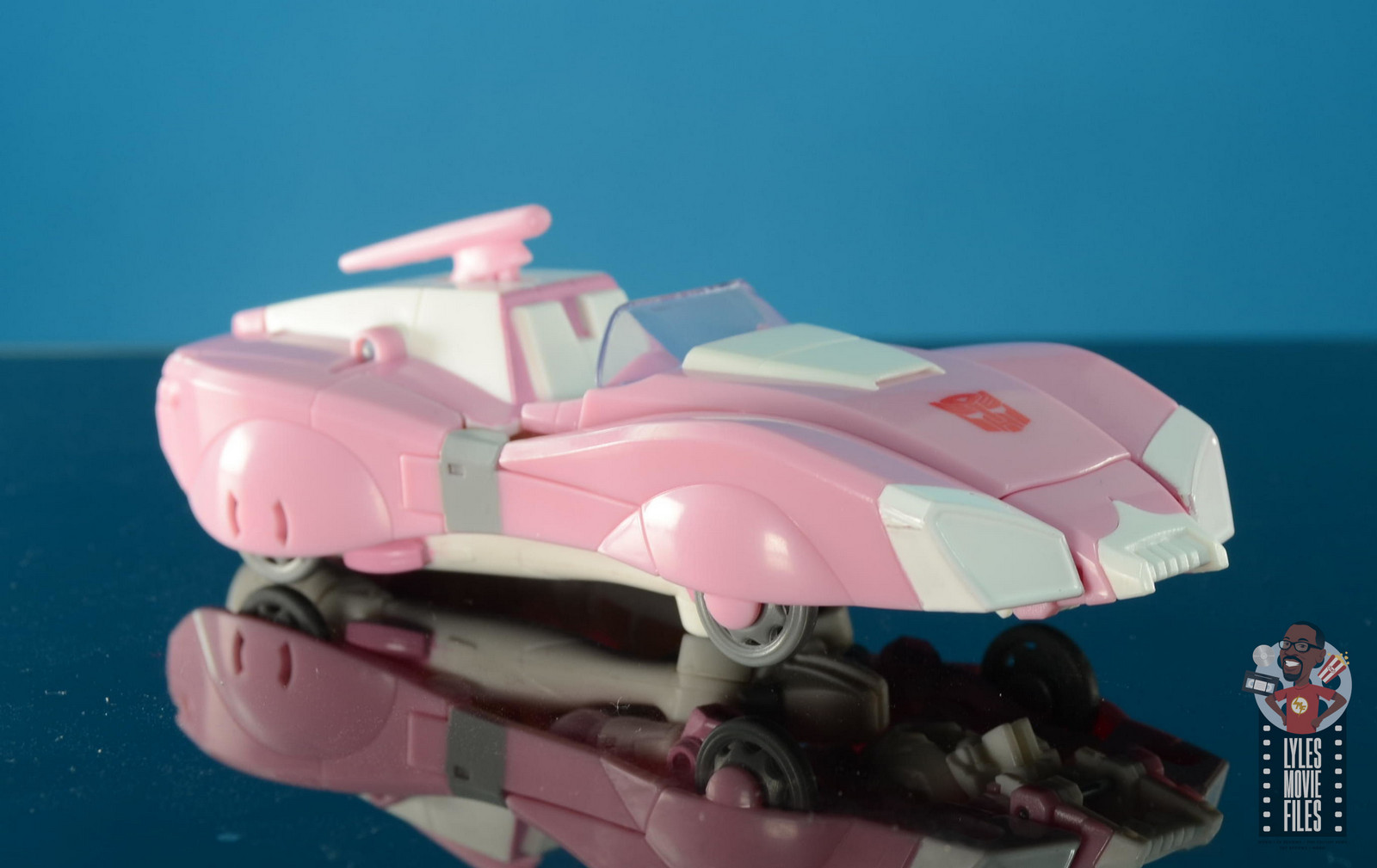 Transformers Studio Series 86 Arcee review - Lyles Movie Files